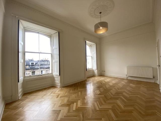 3 bedroom flat to rent