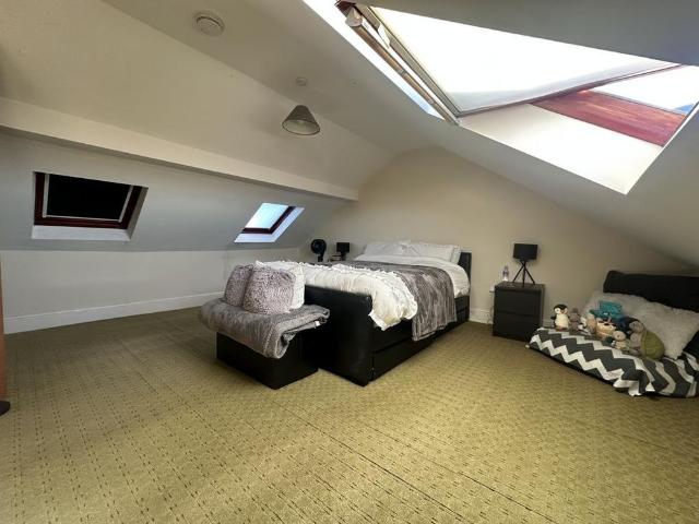 3 bedroom flat to rent