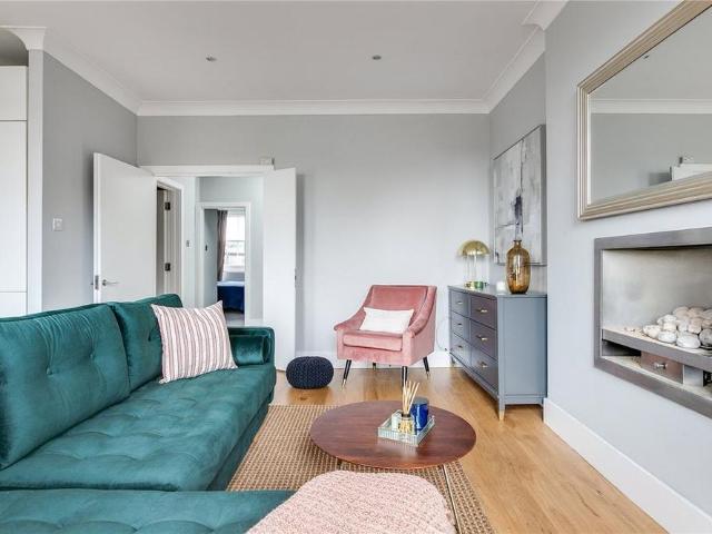 3 bedroom flat to rent