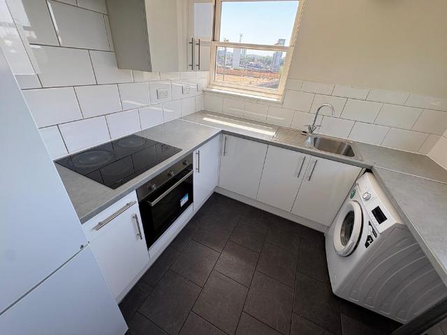 3 bedroom flat to rent