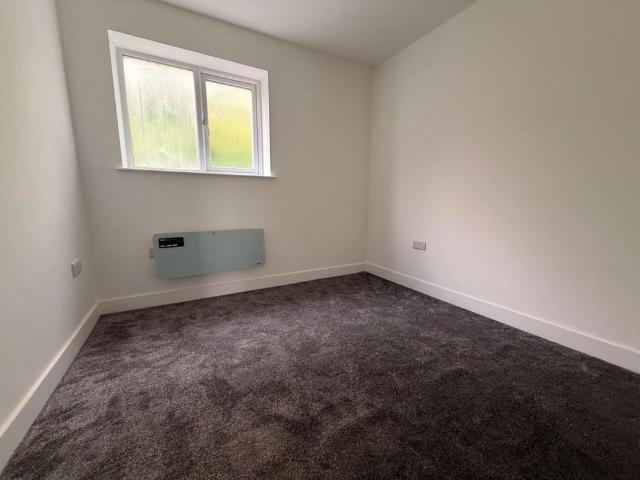 3 bedroom flat to rent