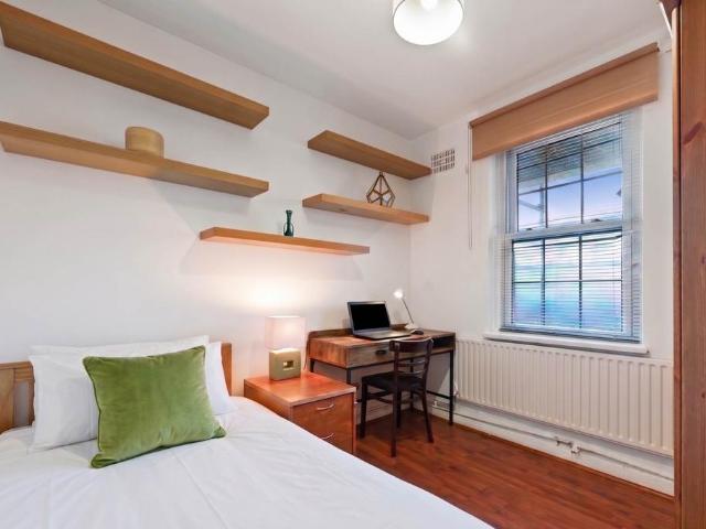 3 bedroom flat to rent