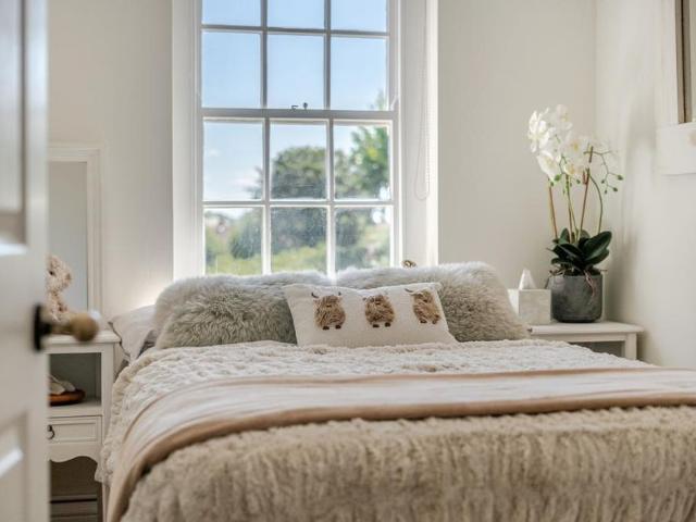 3 bedroom flat to rent