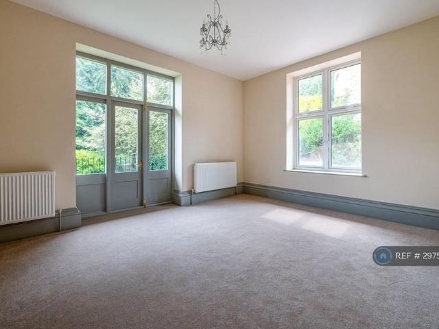 3 bedroom flat to rent