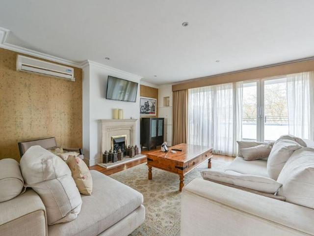 3 bedroom flat to rent