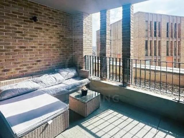 3 bedroom flat to rent