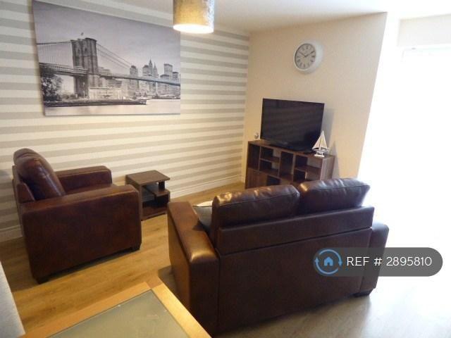 3 bedroom flat to rent