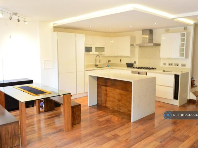 3 bedroom flat to rent