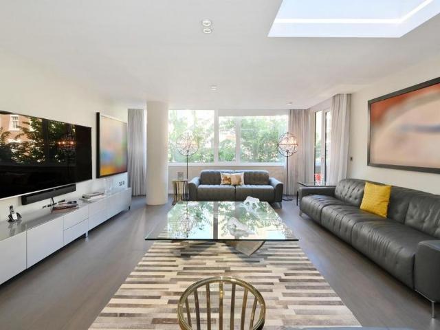 3 bedroom flat to rent