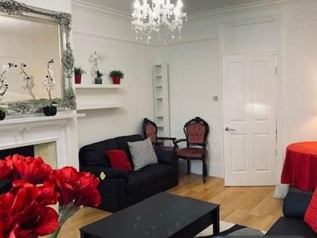 3 bedroom flat to rent
