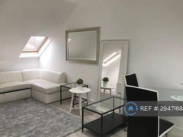 3 bedroom flat to rent