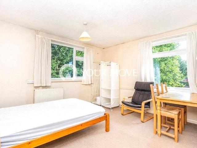 3 bedroom flat to rent