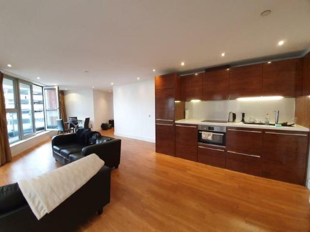 3 bedroom flat to rent