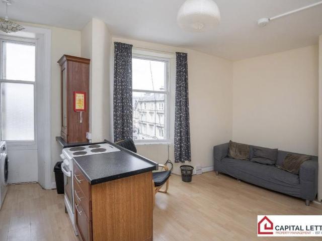 3 bedroom flat to rent