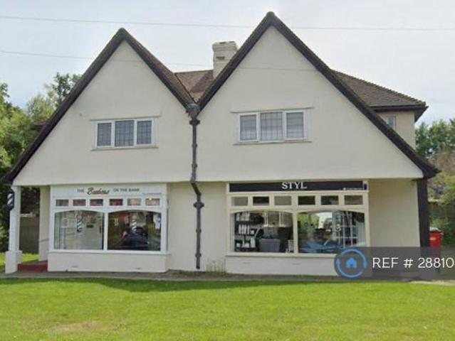 3 bedroom flat to rent
