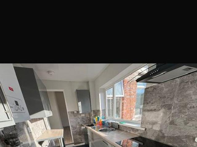 3 bedroom flat to rent