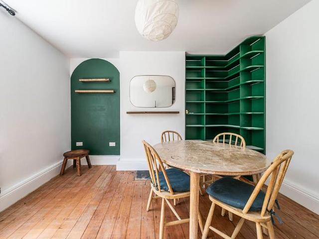 3 bedroom flat to rent