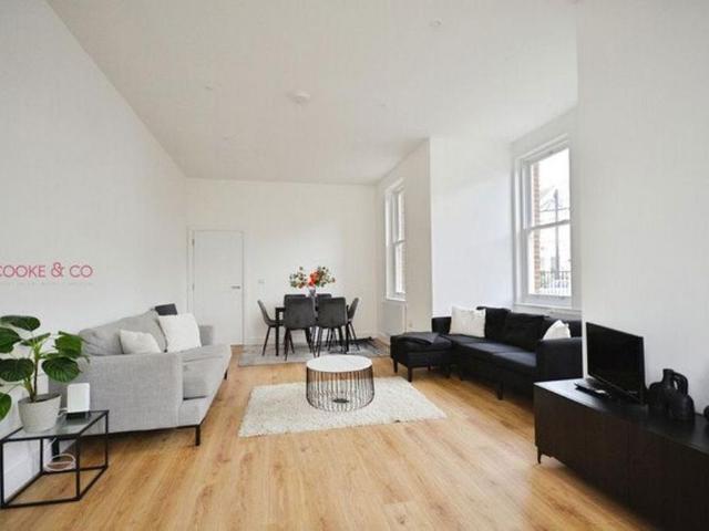 3 bedroom flat to rent