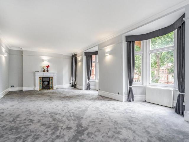 3 bedroom flat to rent