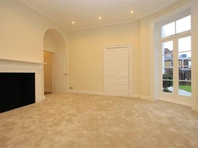 3 bedroom flat to rent