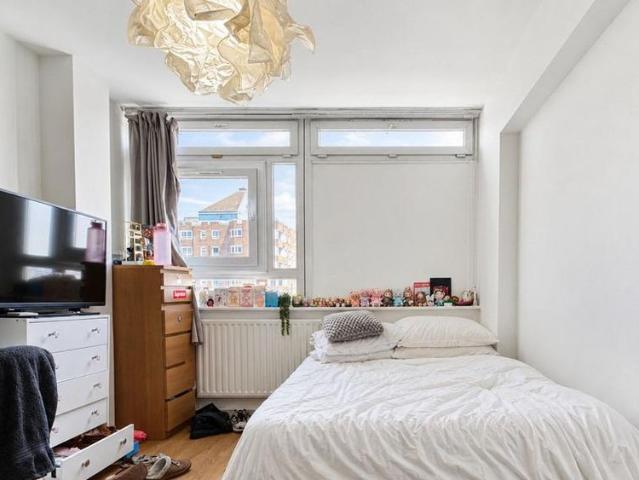 3 bedroom flat to rent