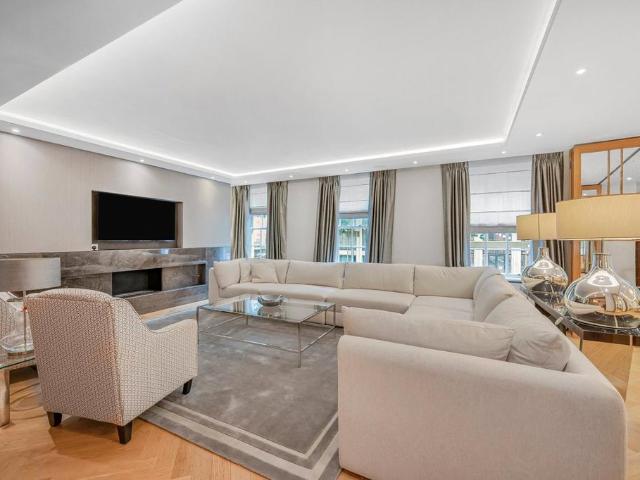 3 bedroom flat to rent