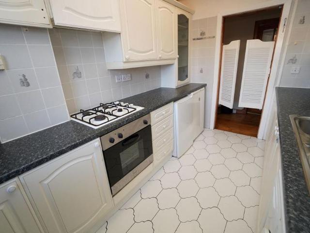 3 bedroom flat to rent