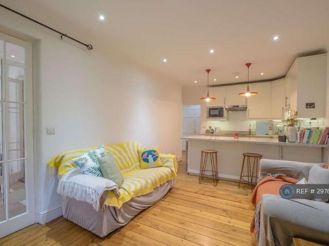3 bedroom flat to rent