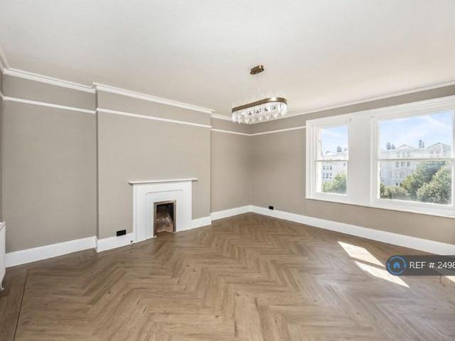 3 bedroom flat to rent