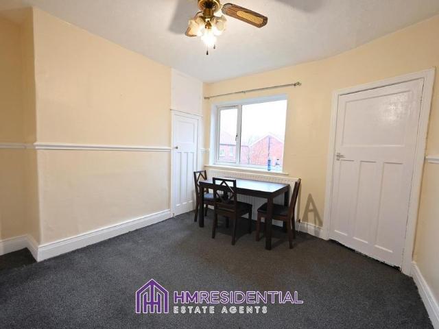 3 bedroom flat to rent