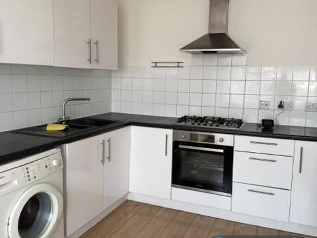 3 bedroom flat to rent