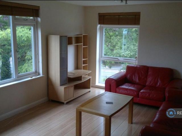 3 bedroom flat to rent