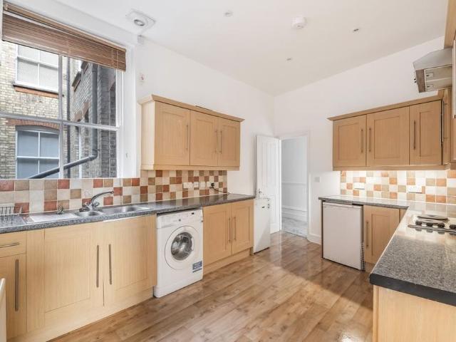 3 bedroom flat to rent