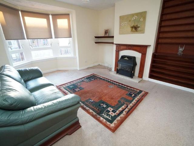 3 bedroom flat to rent
