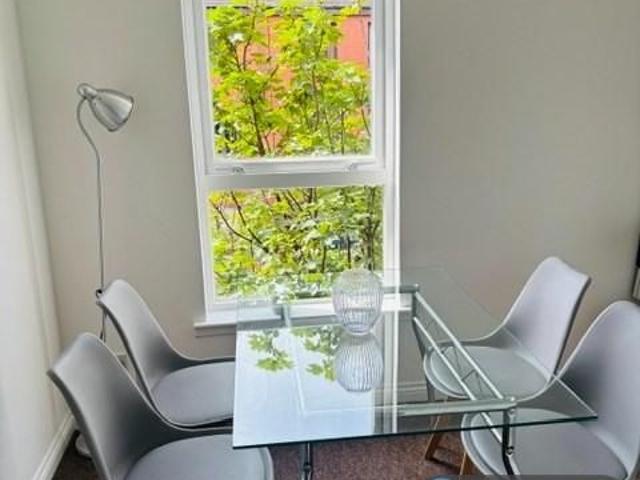 3 bedroom flat to rent