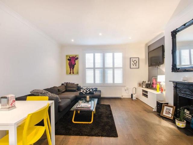 3 bedroom flat to rent
