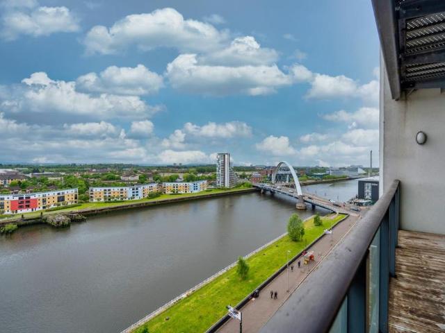 3 bedroom flat to rent