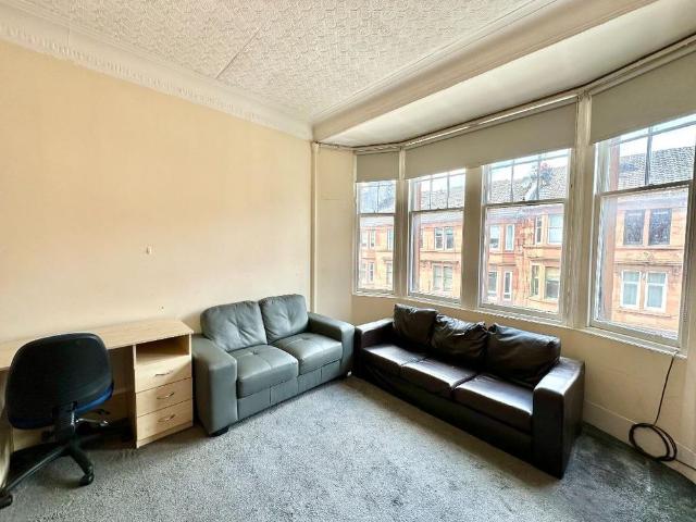 3 bedroom flat to rent