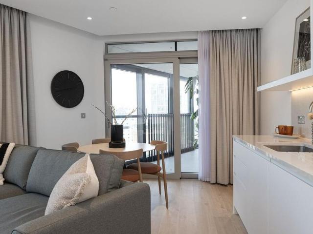 3 bedroom flat to rent
