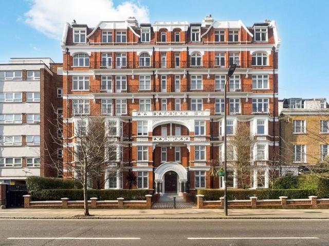 3 bedroom flat to rent