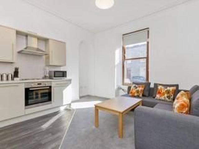 3 bedroom flat to rent