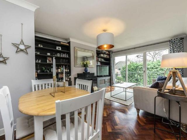3 bedroom flat to rent