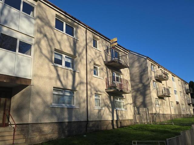 3 bedroom flat to rent