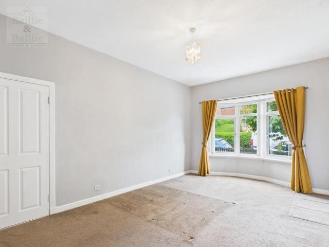 3 bedroom flat to rent