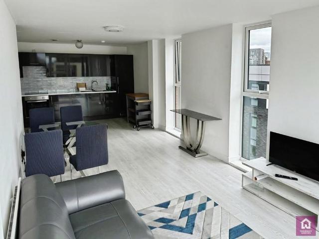 3 bedroom flat to rent