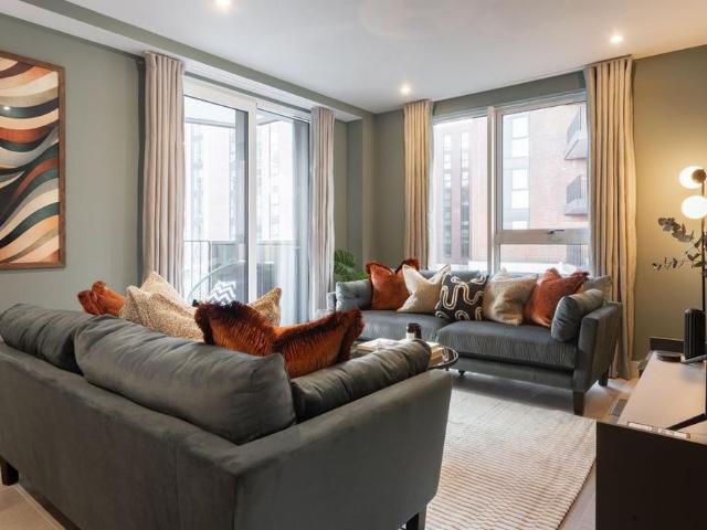 3 bedroom flat to rent