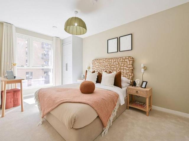 3 bedroom flat to rent