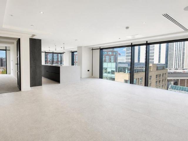 3 bedroom flat to rent