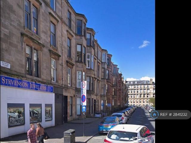 3 bedroom flat to rent