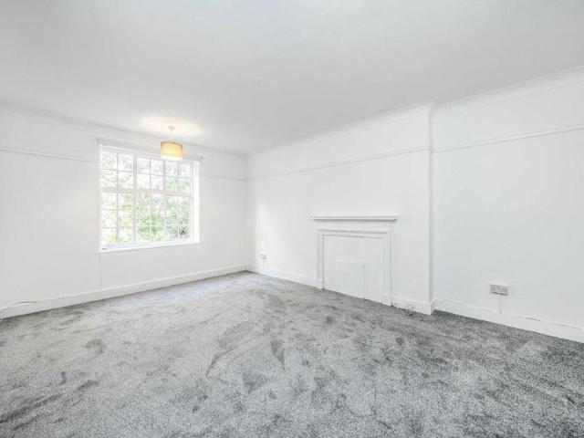3 bedroom flat to rent